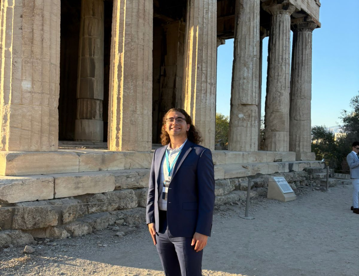 Senior spotlight: Andrew Dever '25 - The Bachelor